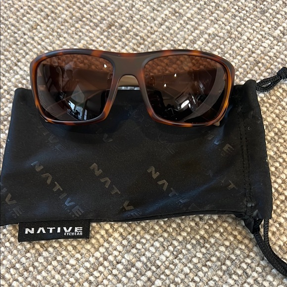 Native | Accessories | Native Sunglasses Womens Eddyline 84 922 | Poshmark